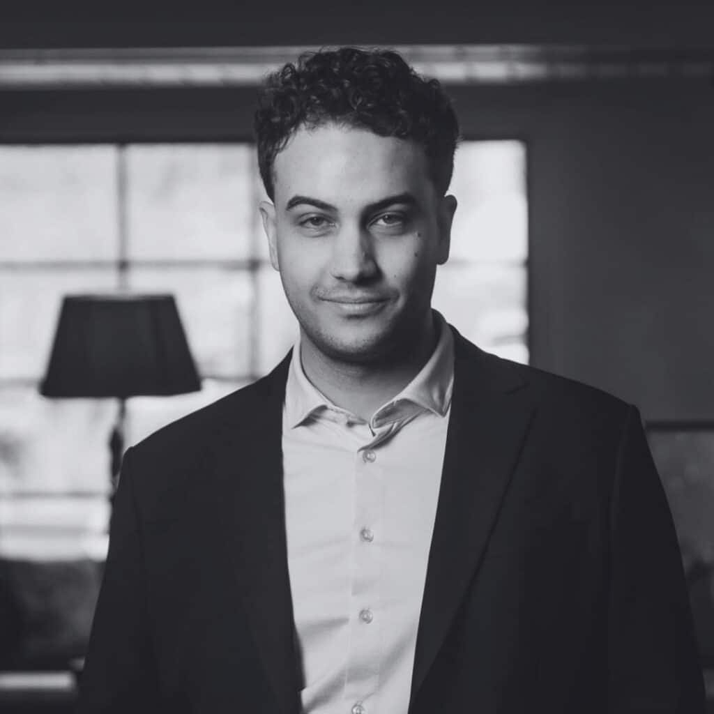 Our Team – Esmaeilzadeh Holding